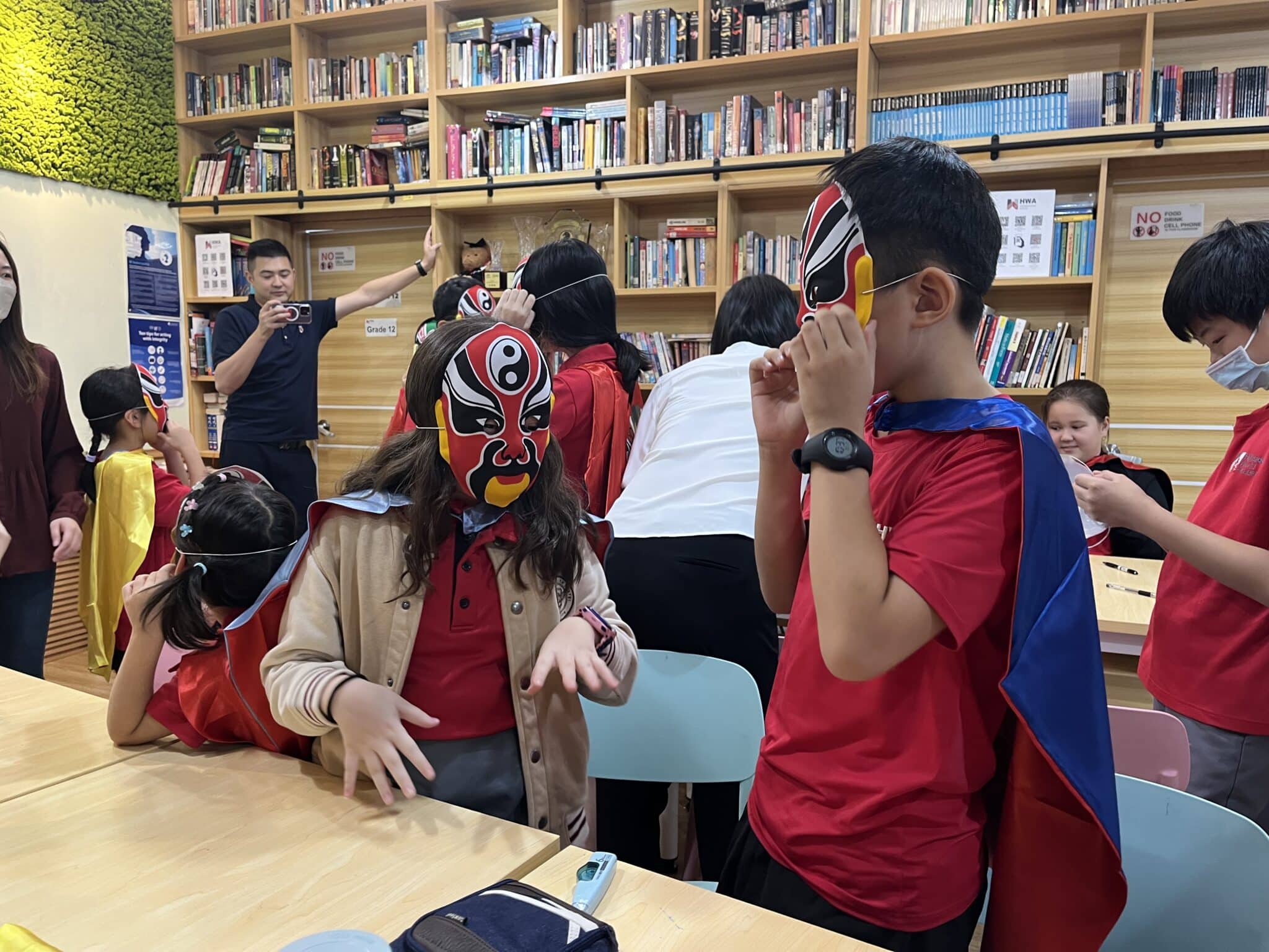 Exploring Sichuan Face Changing: HWA Enriches Chinese Culture Class ...